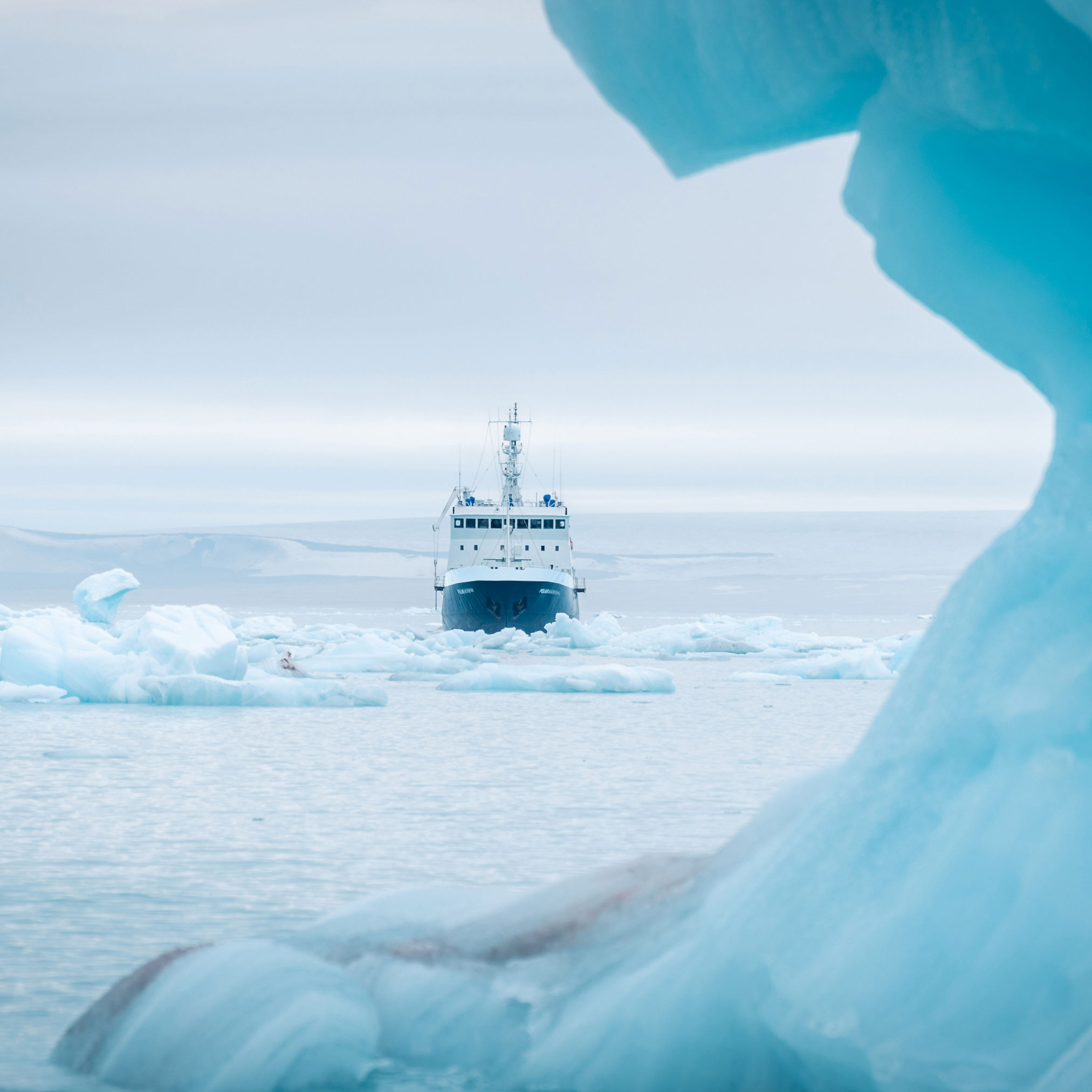 MV Polar Athena » Wayfinders